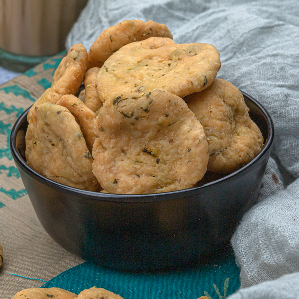 Methi Mathri (250gm) - Classic Radhey Sweets